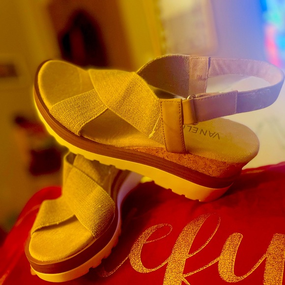 Vaneli | Shoes | Vaneli Carlin Sandals | Poshmark